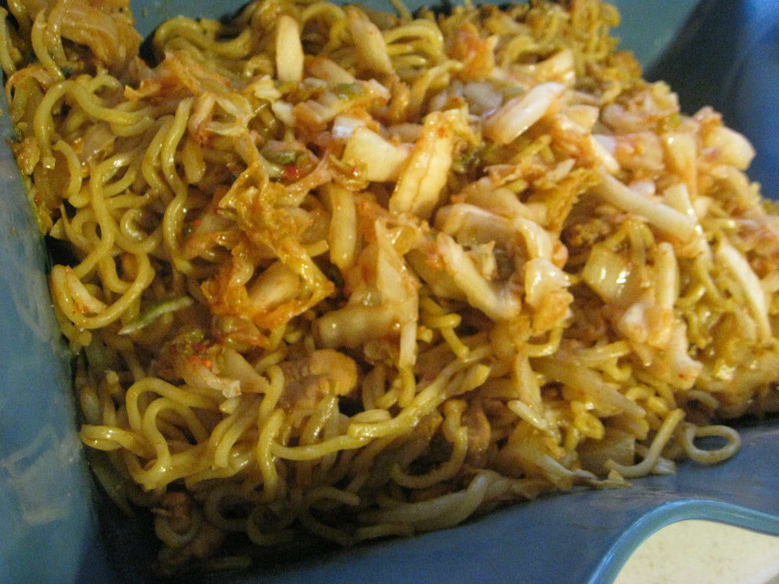 Home Kine Grindz: Kim Chee Noodles