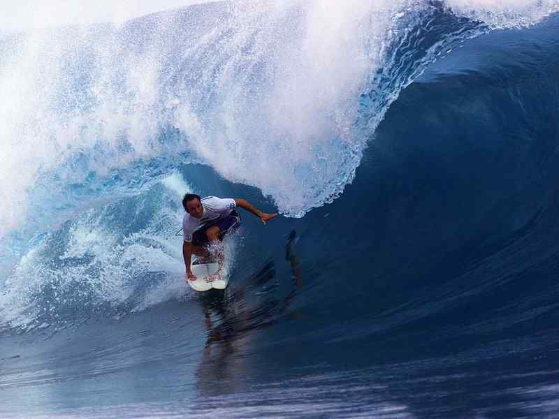 Surfing - Olahraga Menunggang Ombak, Olahraga pemicu adrenalin | CD ...