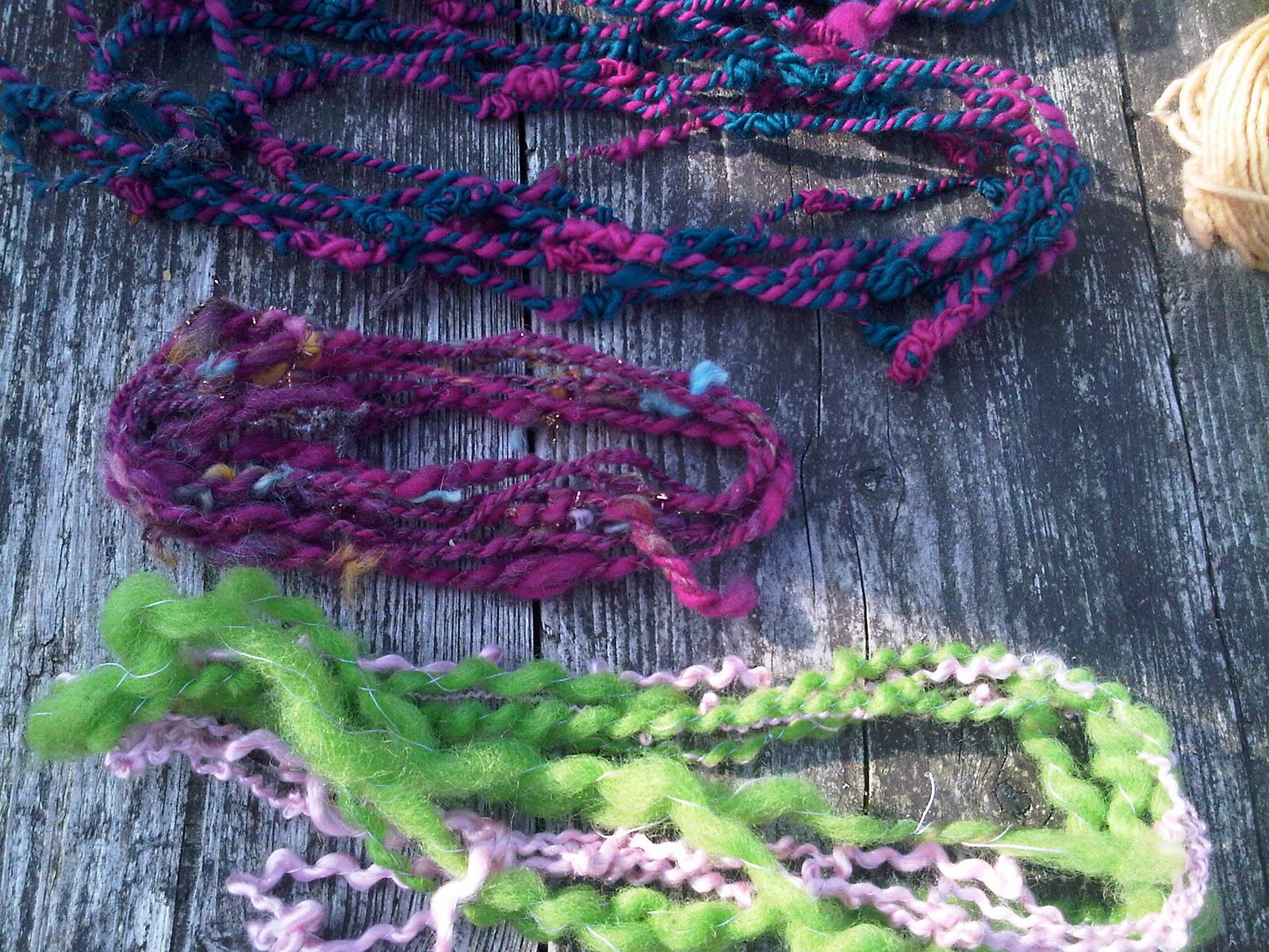 Willington Weaver: Funky Fancy Yarns