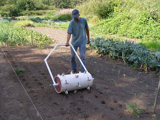 Thousand Flower Farm: Rolling Dibbler