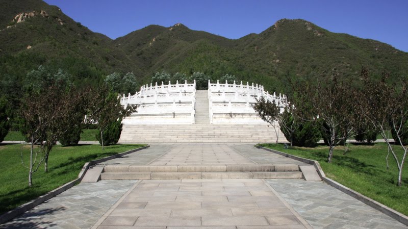 BeijingMan: Chinese Cemetery