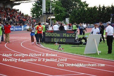 Marchons.com le blog: Stade d'athlétisme Georges Hébert à Reims