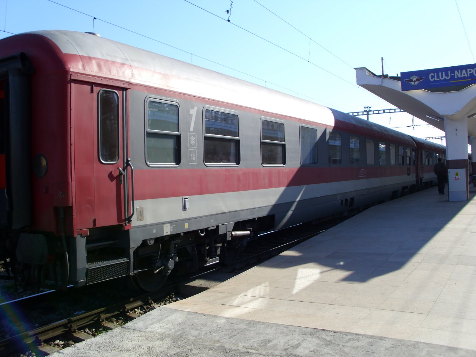 Trenuri Romanesti: Vagoane de Calatori