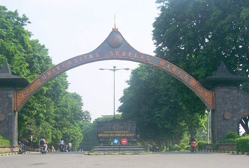HANNA AMILA: UNIVERSITAS SEBELAS MARET SURAKARTA