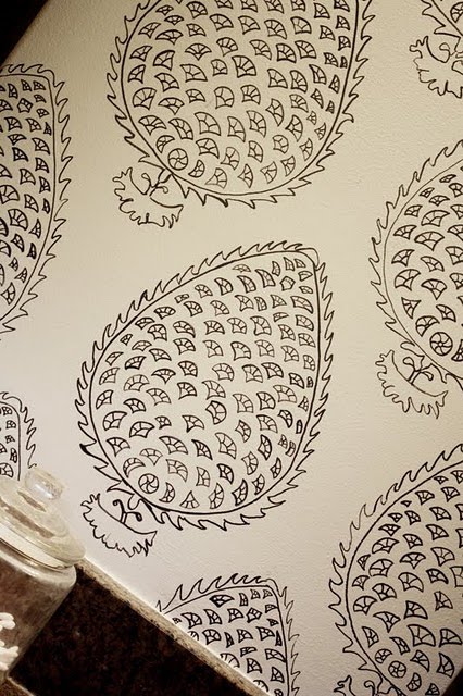 Show & Tell: Sharpie Wallpaper - Showit Blog