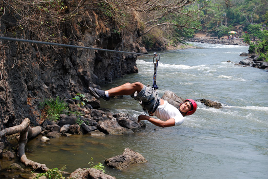 Visita el Departamento de Santa Ana: Turicentro Apuzunga