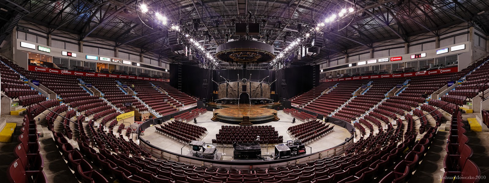 Life in the Circus: WFCU Center: Windsor, ON