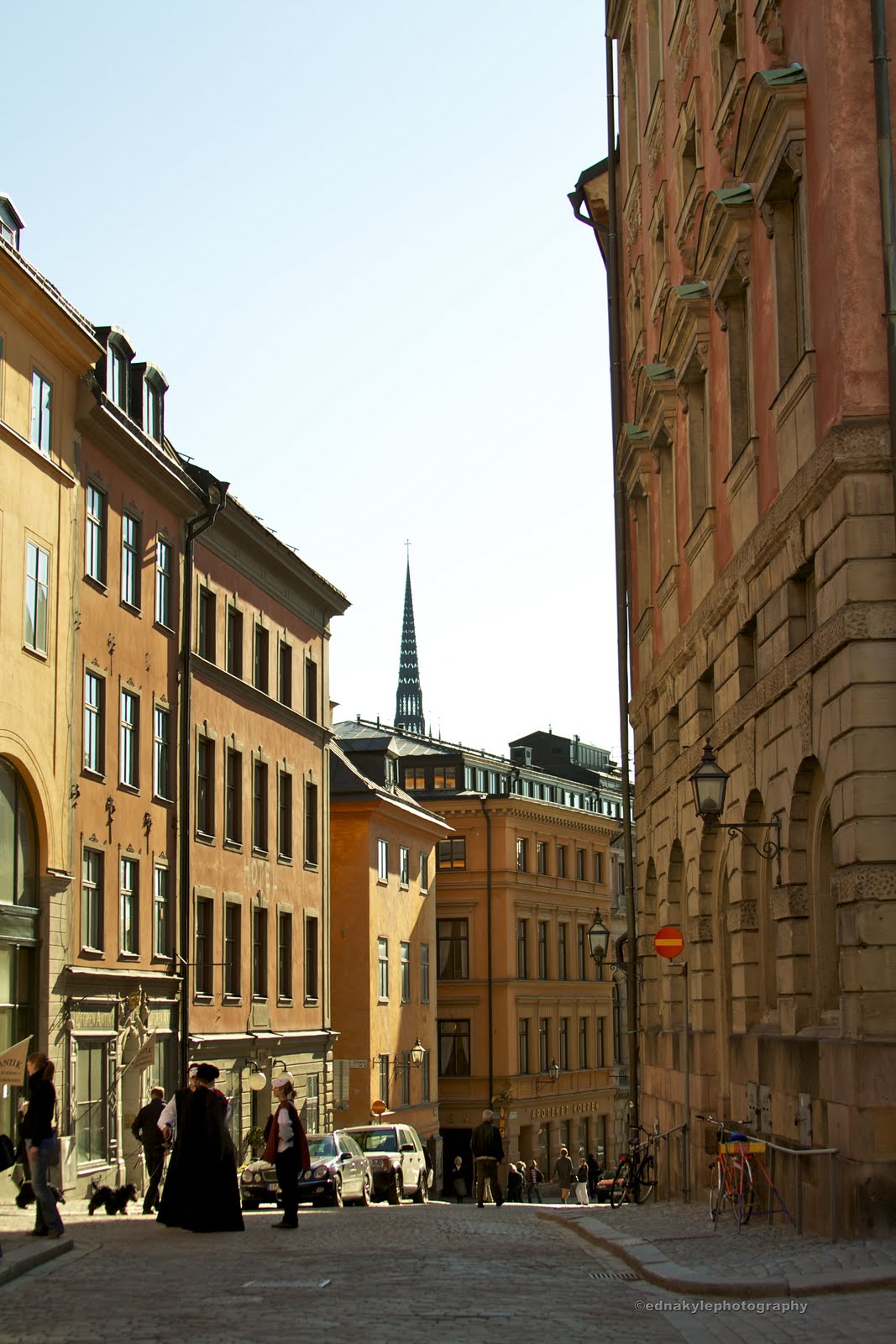 edna and kyle photography: Stockholm - People and Passageways