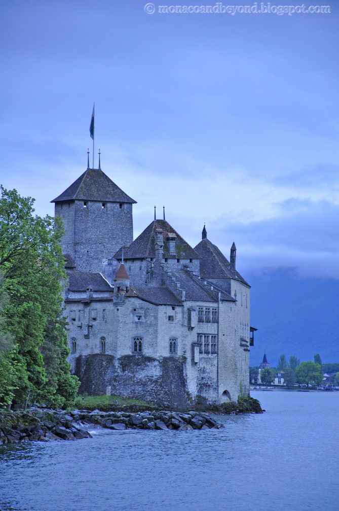 Monaco and Beyond: Before the sunrise in Montreux