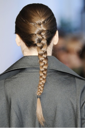 RUNAWAY: Trecce - side braids and plaits