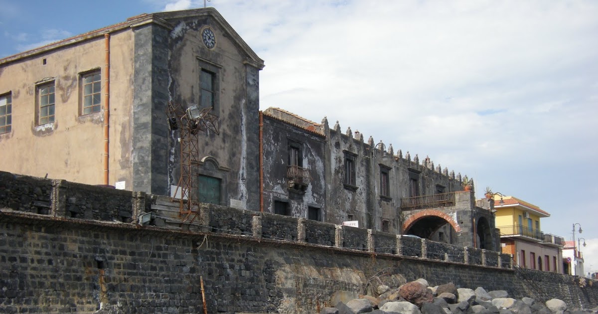 Giarre Riposto Blog: Vittoria: Torre archirafi riavrà il suo arco come ...