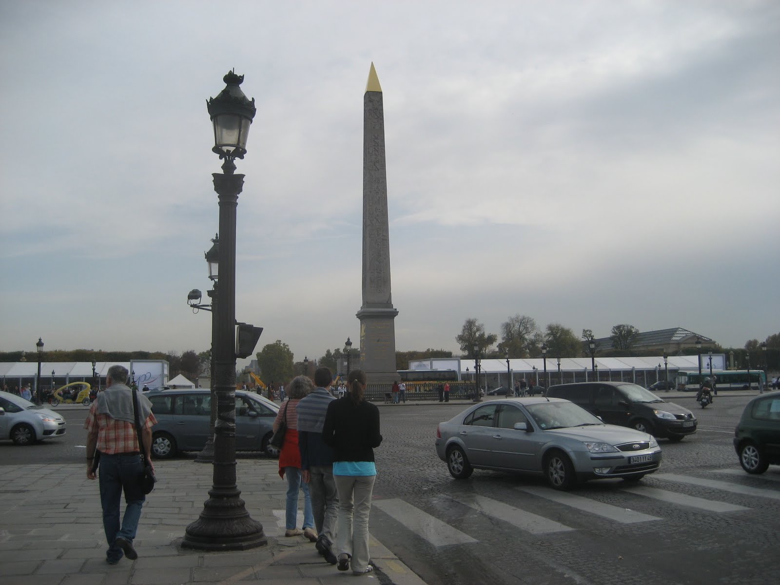 Victoria West: Paris, Orasul Luminilor