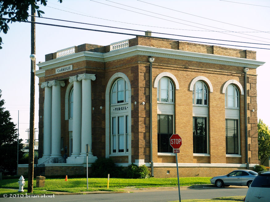 Terrell Texas Daily Photo: Carnegie Library