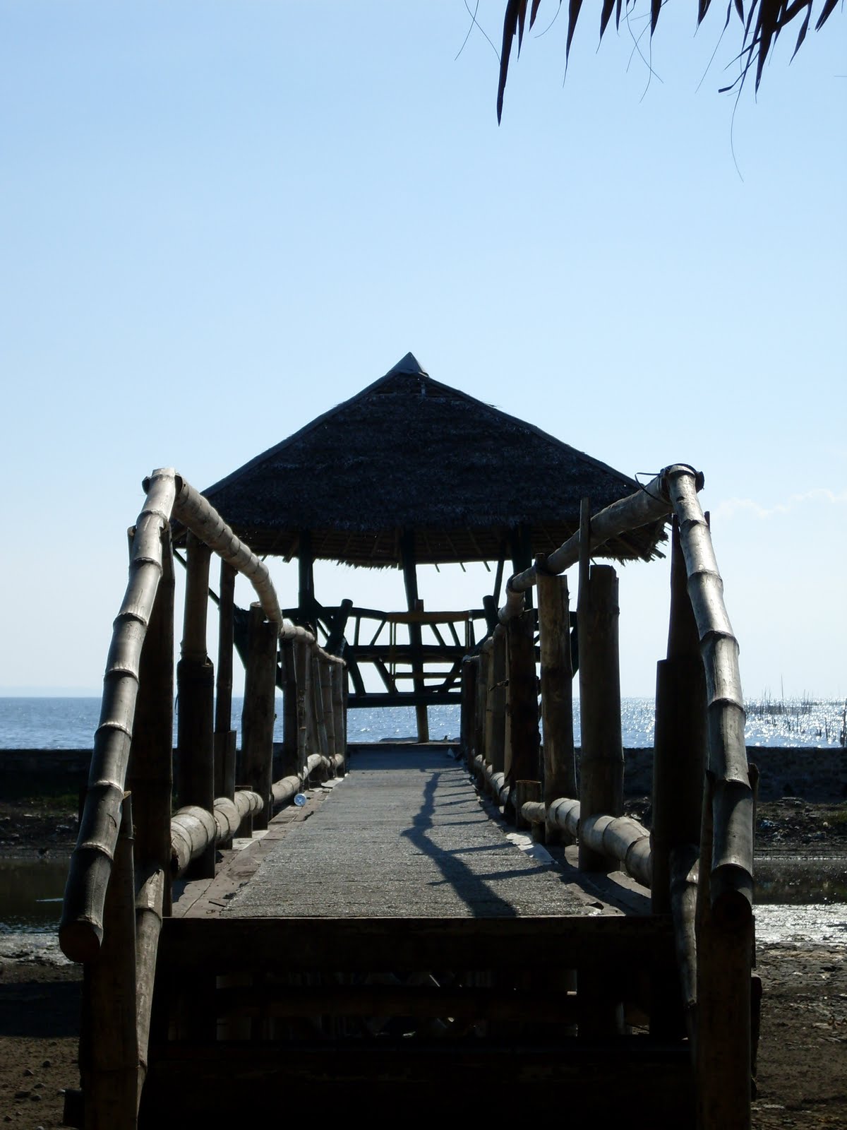 Here and There -- Everywhere!: Spa By the Sea Resort (Talisay City)