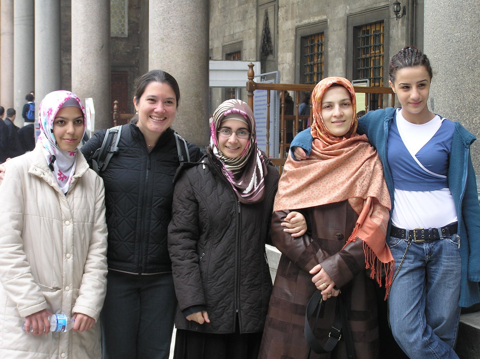 ASIAN GIRLS: VERY NICE AND CUTE TURKISH SCHOOL GIRL WITH HER FAMILY ...