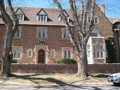 Tri Delta Houses: Colorado- Boulder