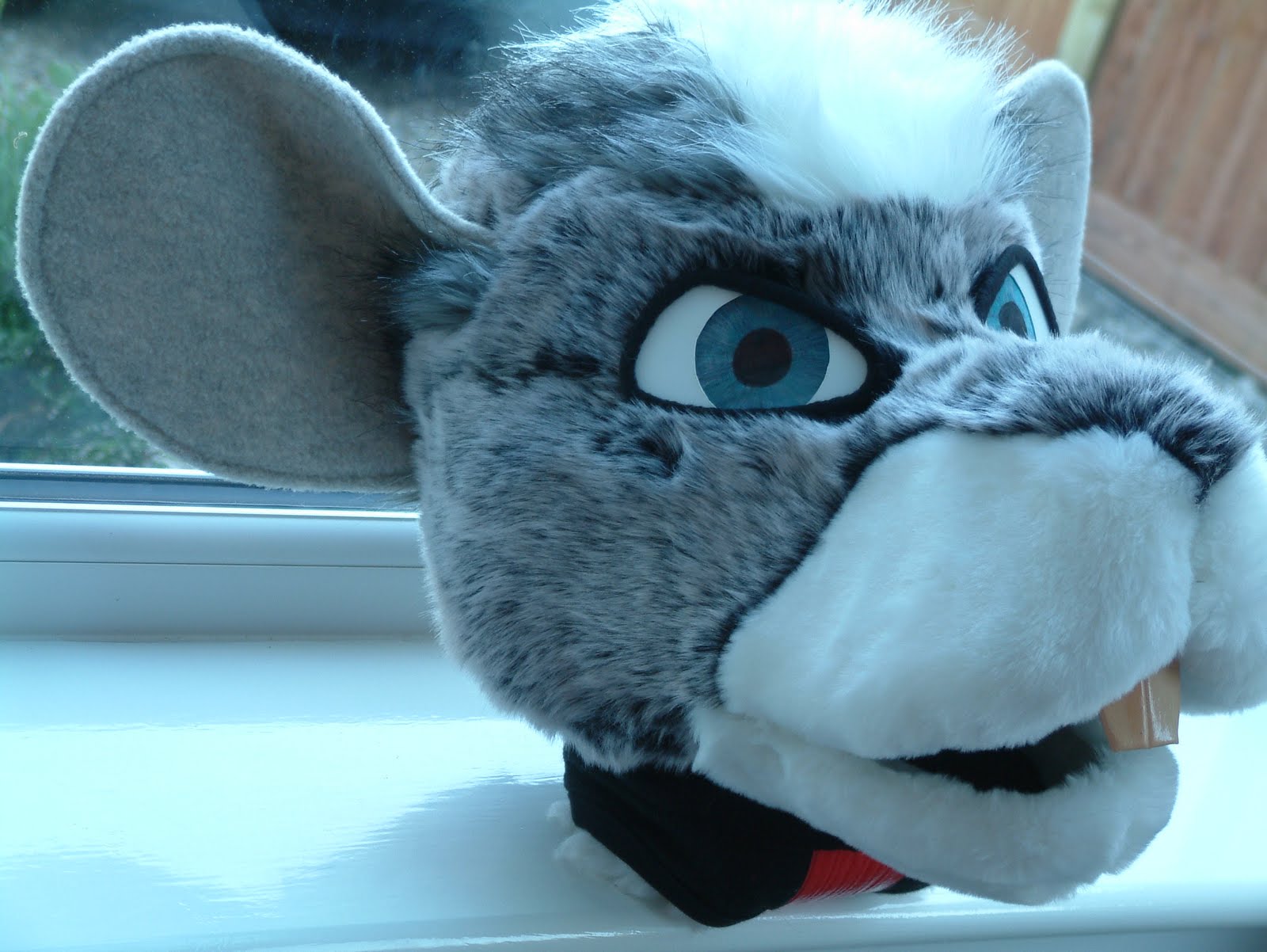 The Raggy Rat ...: WIP - fursuit rat head coming together ...