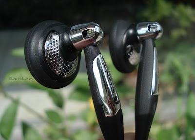 SamLaw: Sony MDR-E888 (2)
