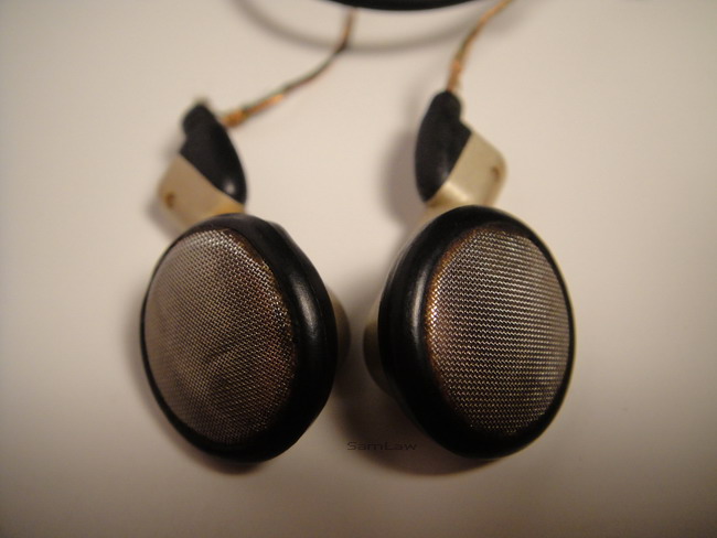 SamLaw: Sony MDR-E484