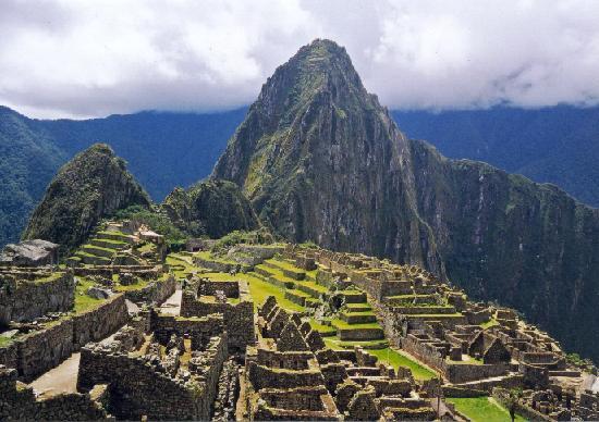 Vacanța esoterică: Ruinele incase de la Machu Picchu (Peru)