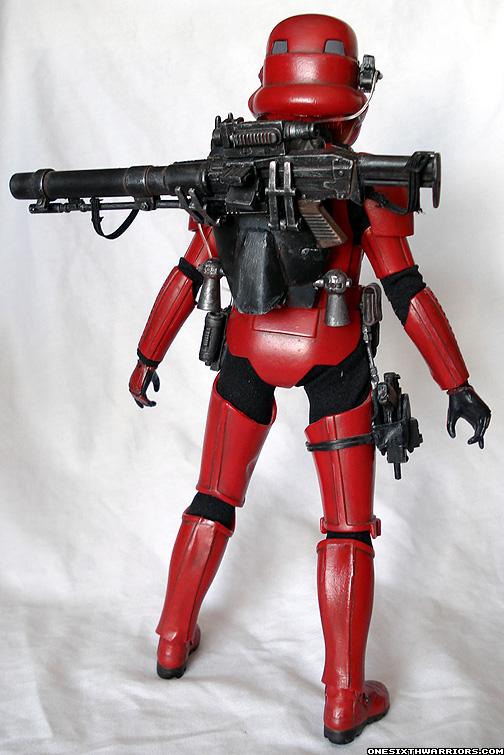 Y si encima le ponemos un mini transportador personal armado, el ...