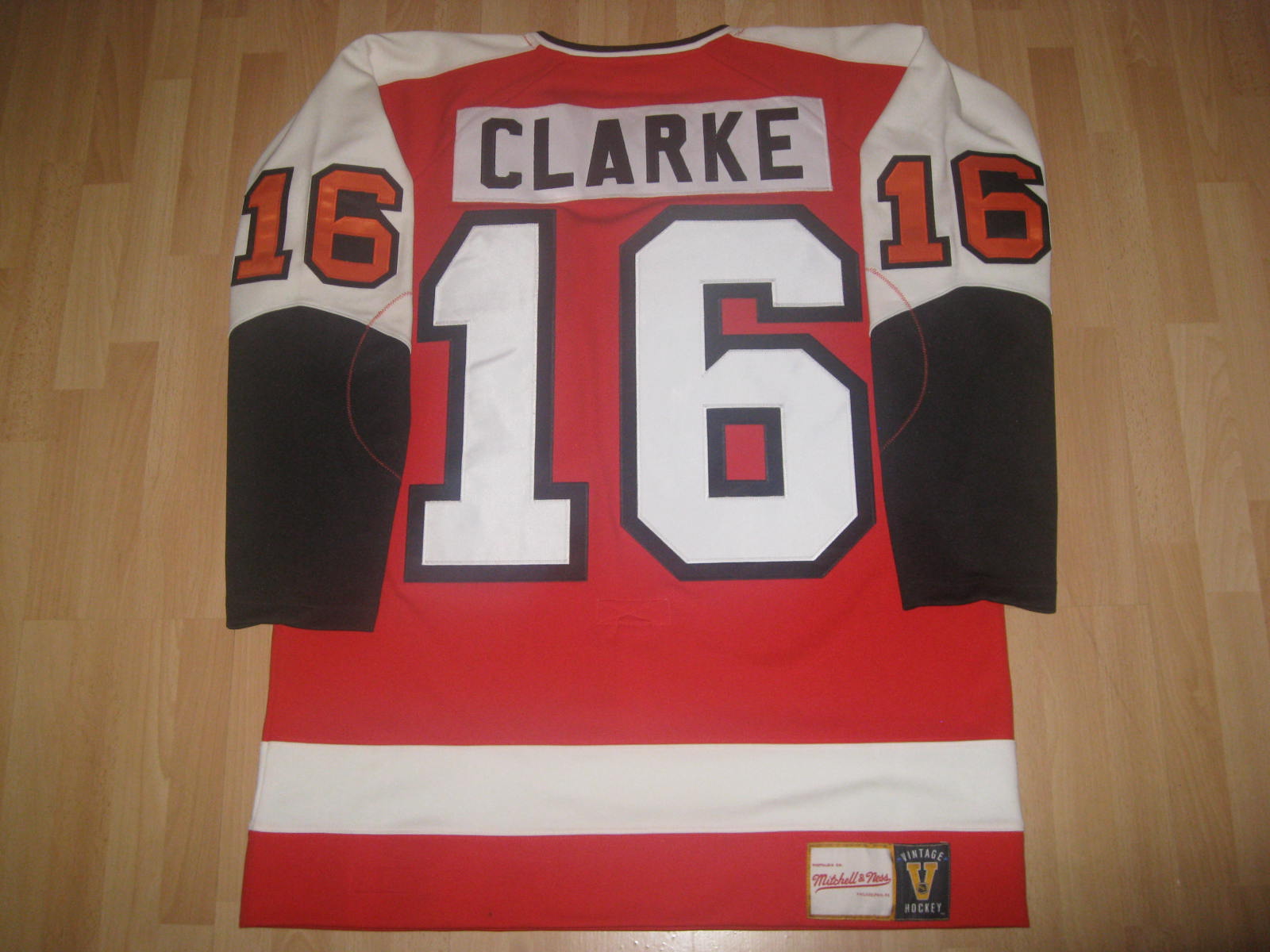 Virgil's Blog: Philadelphia Flyers x Bobby Clarke [1970-81, 1982-84]