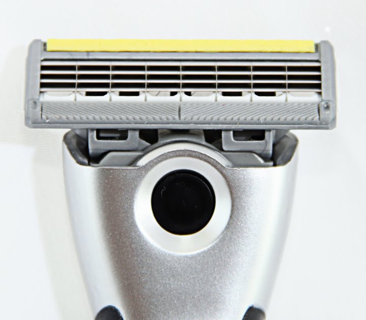 all about indomee: SCHICK RAZOR THAT SHAVES, EDGES AND TRIMS