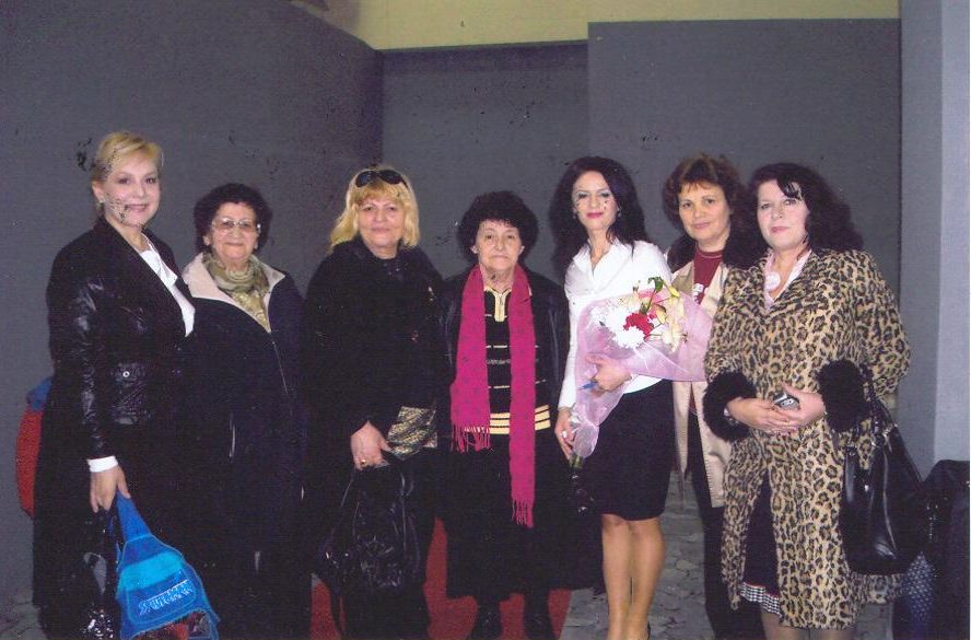 "Ju kam vellezer, me thoni moter"