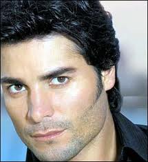 cantantes famosos: chayan