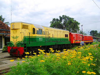Indonesian Locomotive Train: Locomotive Diesel Electric BB 201