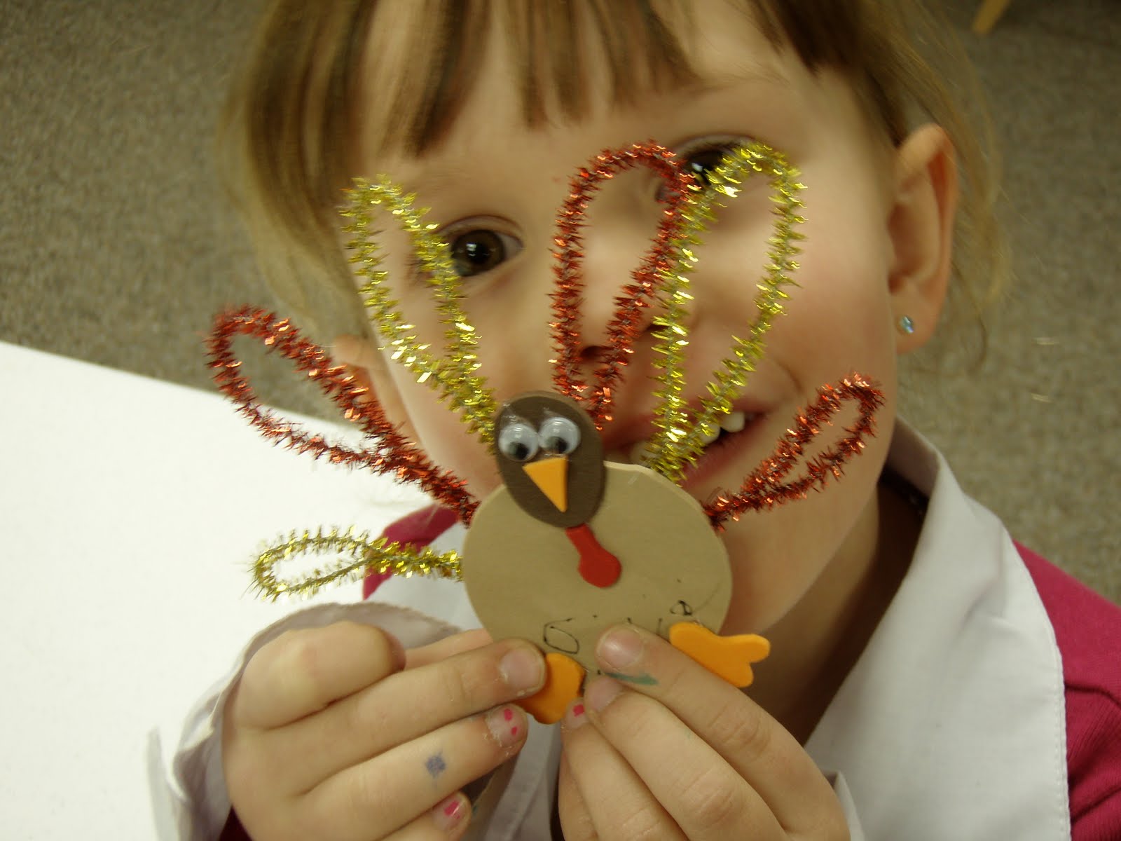 Outside the box!: "Give thanks" turkey magnets