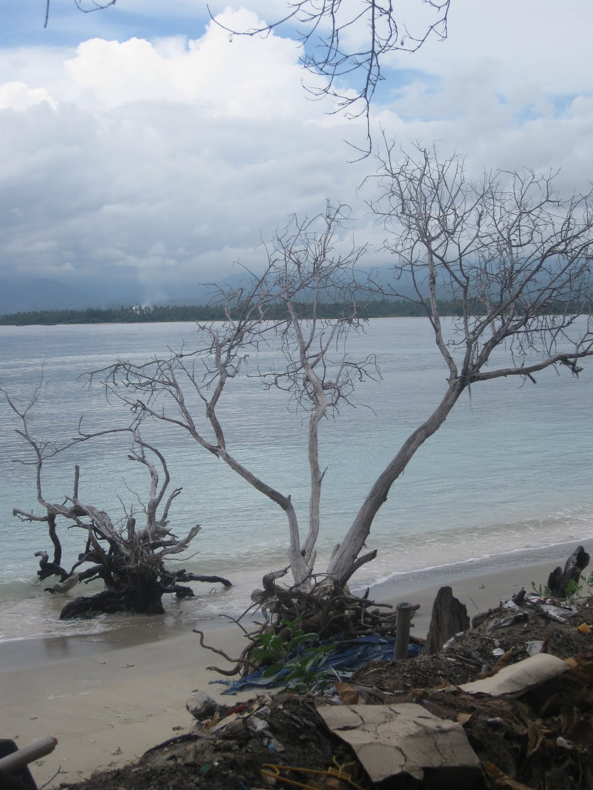 Around The World: Gilli Gilli Gilli