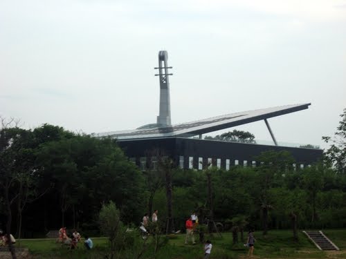 Shaped Piano & Violin building, China