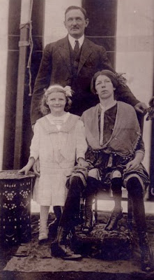 Memorias Perdidas: Myrtle Corbin, the Four Legged Woman.