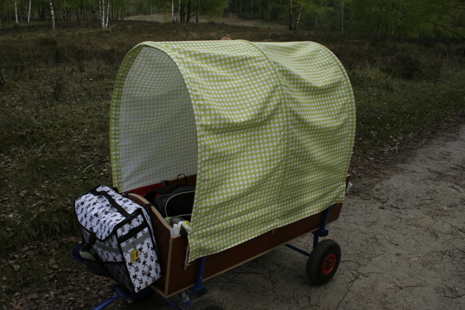 AllemaalMama.nl: Bolderkar ge-up-grade tot huif(bolder)kar