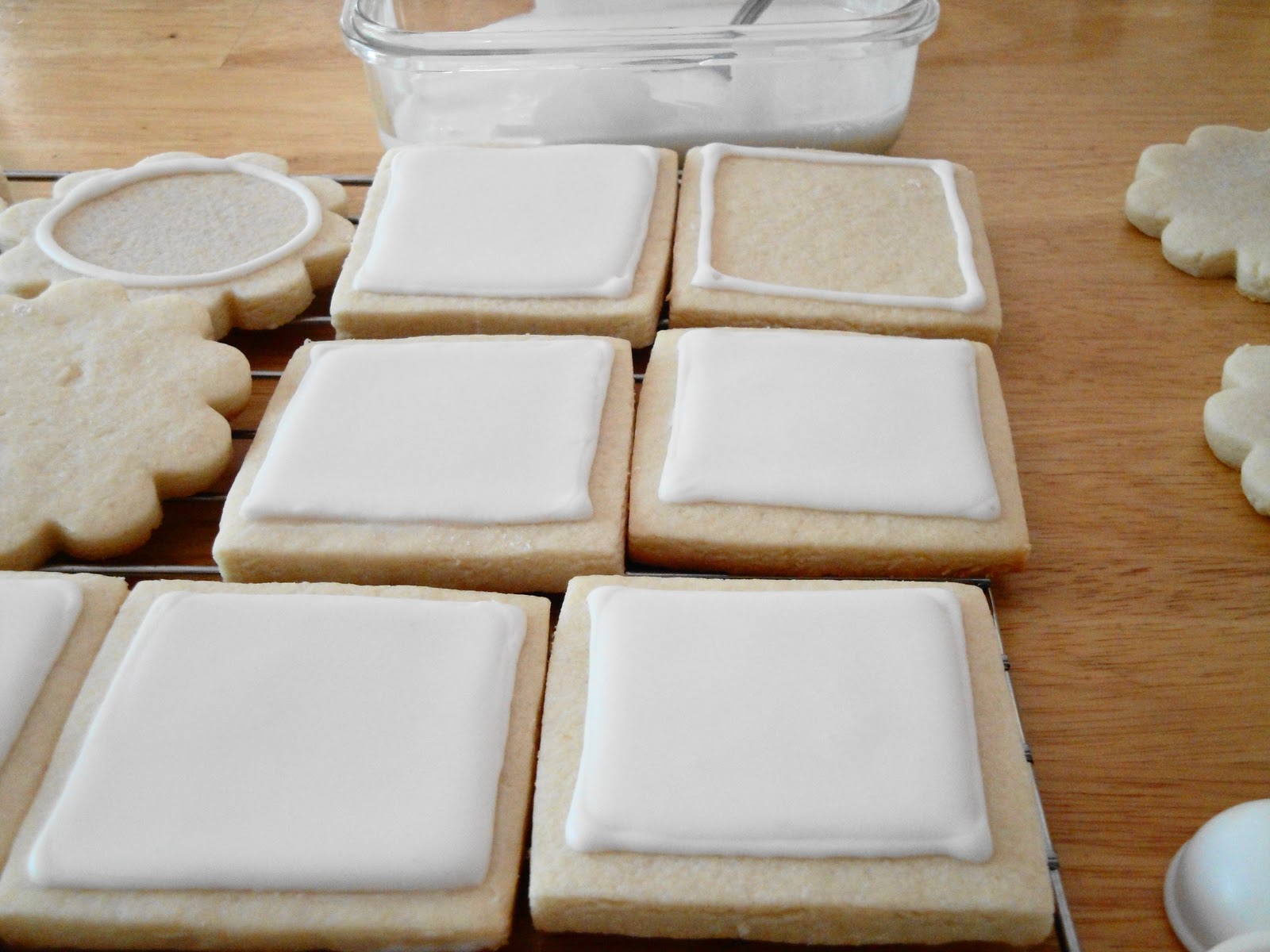 cumin and cardamom: Rangoli Decorated Sugar Cookies