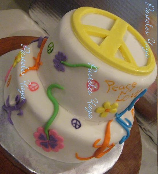 PASTELES Y DETALLES YAYA: Pasteles en Fondant y Betún europeo ...