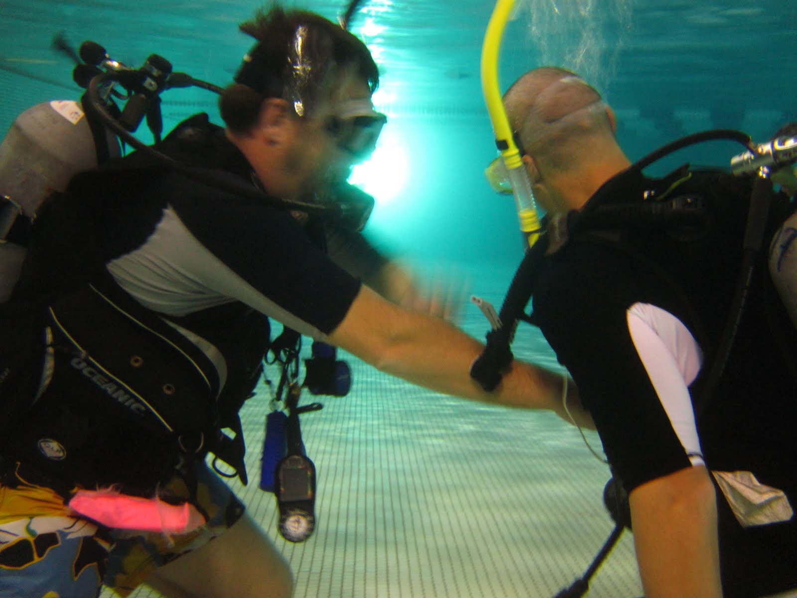 where the heck is guam?: open water divers!!!