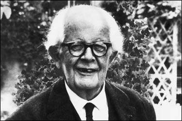 Jean Piaget : Theory of Cognitive Development - psychoneuron