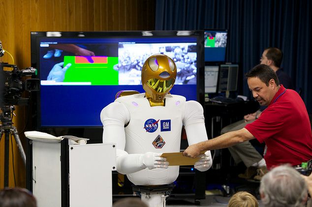 Tech Center: NASA set to Launch Robonaut 2 In Space For the First Time.