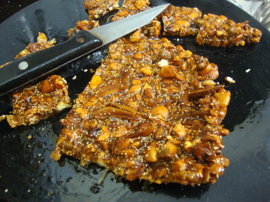 Varo – Indian Praline with Mixed Dry fruits | Diwali Sweets | Indian ...