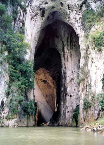 Boulder Oz: Petzl Roc Trip 2011! China, Guizhuo, Getu Valley