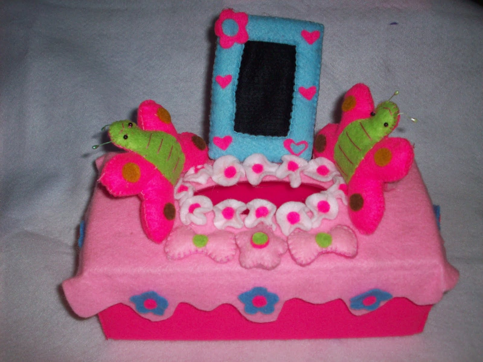 TEMPAT TISSUE FLANEL: Tempat Tissue Kotak