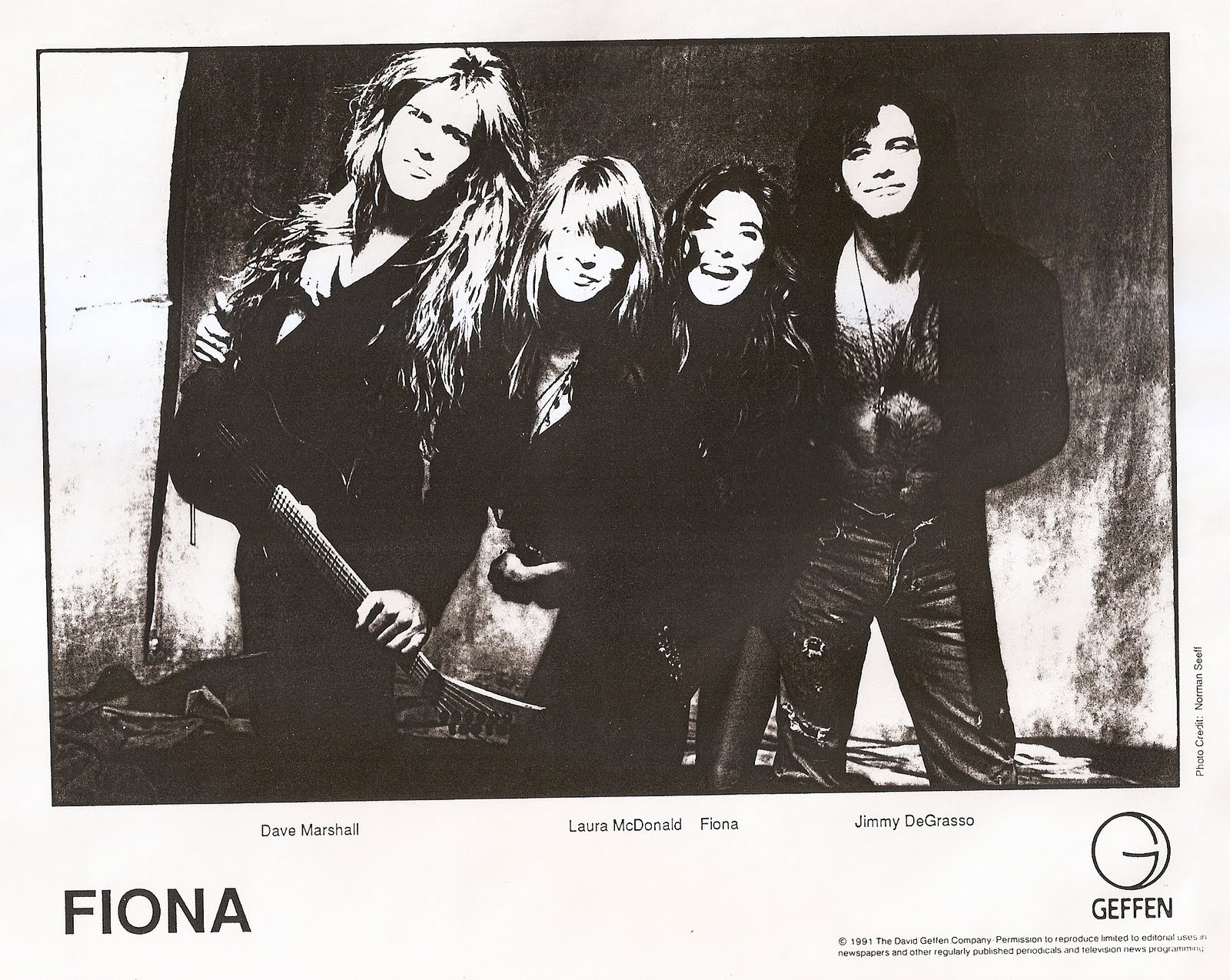 Rock Is Dead, but It Won't Lie Down: November 2009