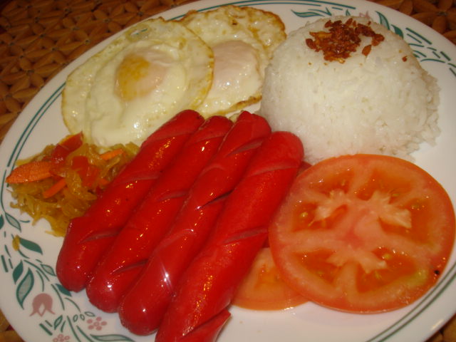 Casa Baluarte Filipino Recipes: HotSiLog