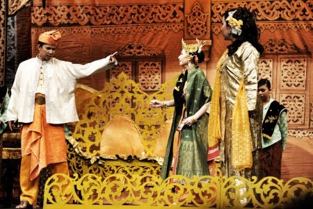 LIFE: 4. The Legend of Princess Saadong - Princess of Kelantan