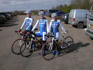 TRACKSIDE: Crit Racing at Milton Keynes Bowl