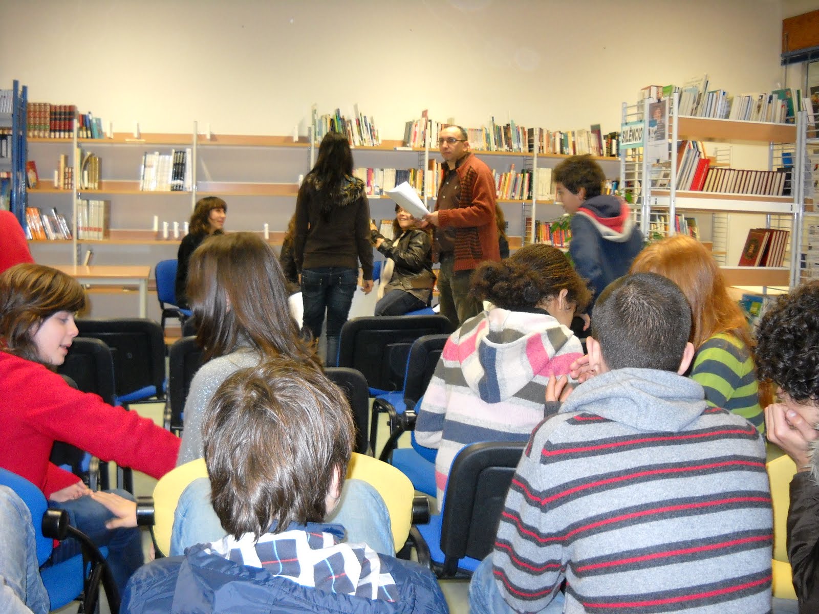 Bibliothecarius: O que é uma Biblioteca Escolar?