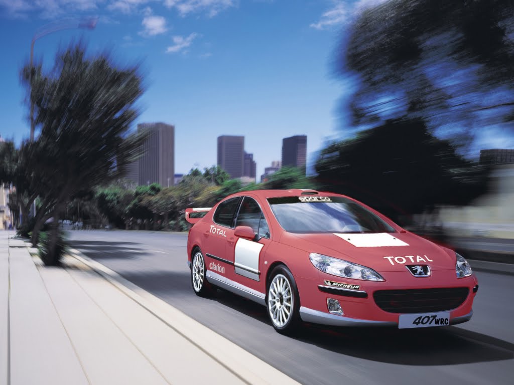 Et enfin, clou du spectacle, la Modus RS ! (admirez le super effet de ...