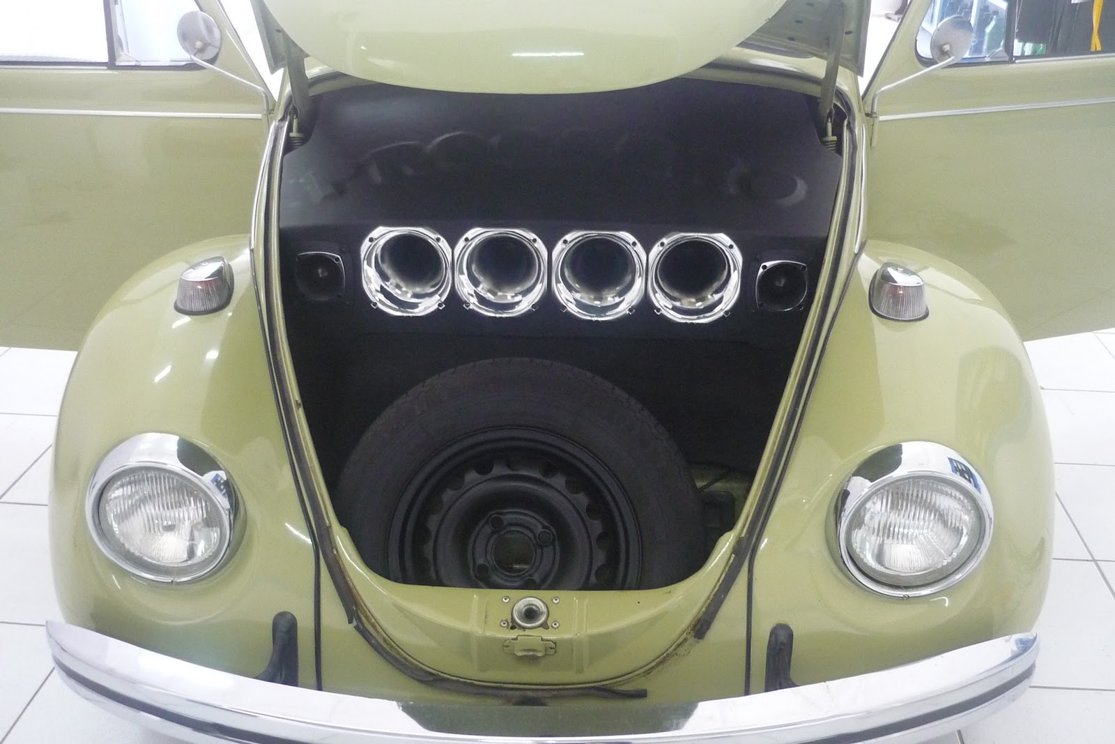 PROCARRO - Peças, Acessórios e Serviços Automotivos: Som Fusca 1980 - Fotos